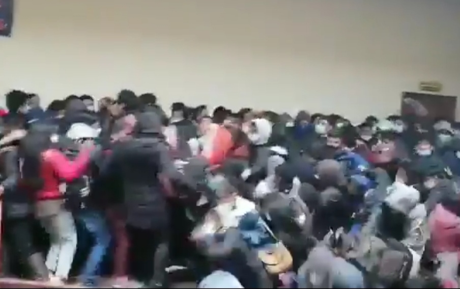 Defensora del Pueblo exige a autoridades de la UPEA asumir su ... Defensora del Pueblo exige a autoridades de la UPEA asumir su ...